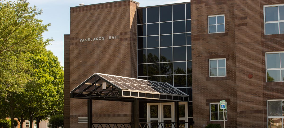 Leaverton & Vaselakos Hall – Housing & Residence Life